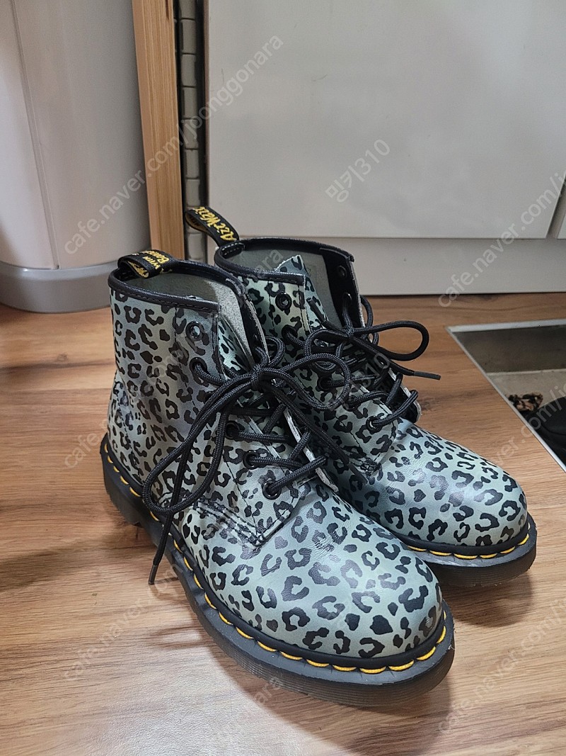 닥터마틴 6홀 호피 uk4(230) | 여성신발 | 중고나라