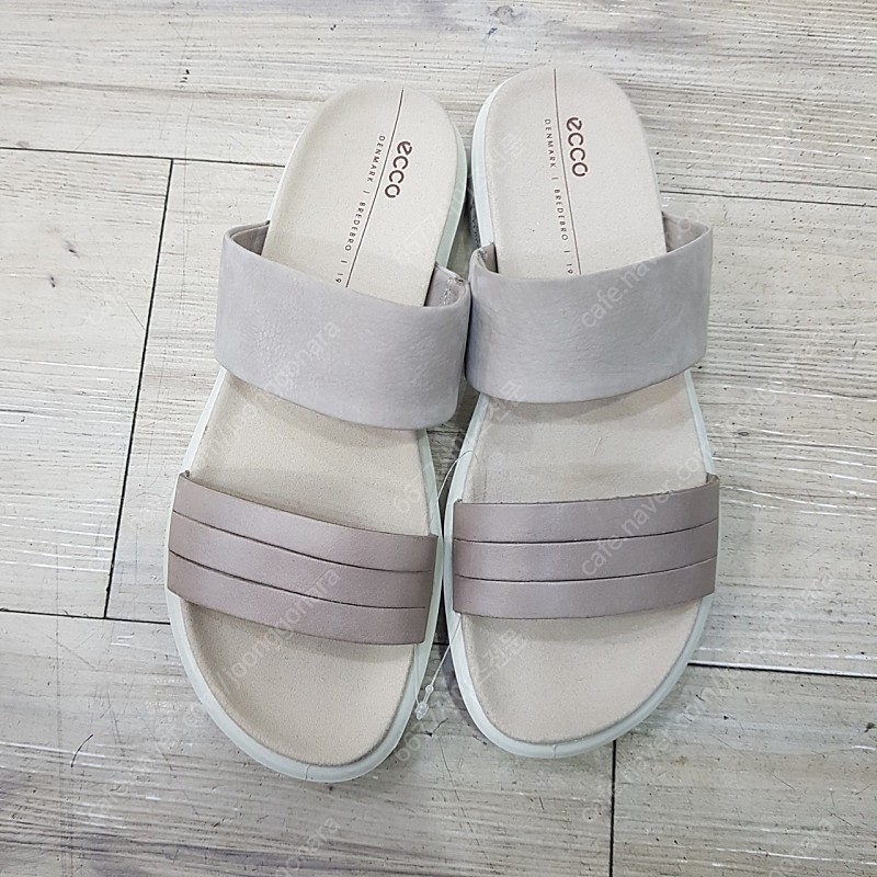 235~240 ecoc 에코샌들 ecco 37 | 티셔츠/캐쥬얼의류 | 중고나라