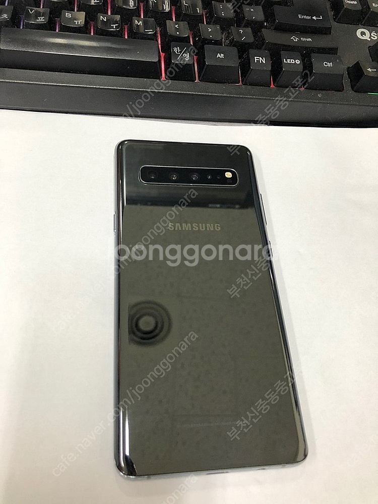 리퍼폰 새제품급 자급제 갤럭시S10 5G 블랙 256G... | 삼성 | 중고나라