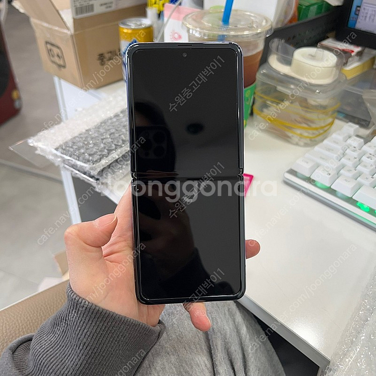 갤럭시Z플립 F700 KT 퍼플 256GB 35만 40... | 스마트폰 | 중고나라