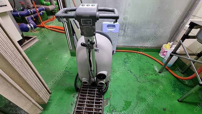 코막 comac vispa_35e 이태리 보행식청소기,... | 산업/안전/공구함 | 중고나라