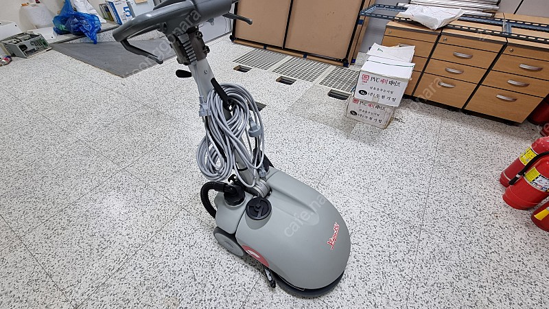 코막 comac vispa_35e 이태리 보행식청소기,... | 산업/안전/공구함 | 중고나라