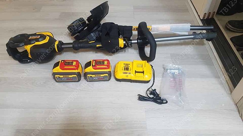 디월트 DCM5713 x2 예초기 | 드릴/전동공구 | 중고나라