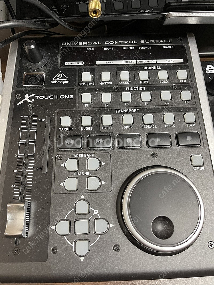 베링거 X-TOUCH ONE 판매 | 건반악기 | 중고나라