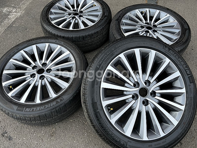 올뉴 K7 18인치 정품 휠타이어 팔아요 245 45 ... | 기타 부품/용품 | 중고나라