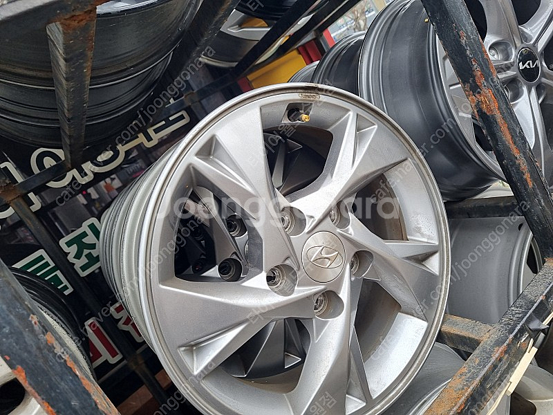 [판매] 아반떼cn7 15인치 중고휠 md ad | 휠/타이어 | 중고나라
