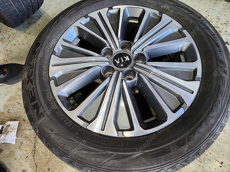 부산 올뉴k7 17인치 하브휠 팔아요 | 휠/타이어 | 중고나라