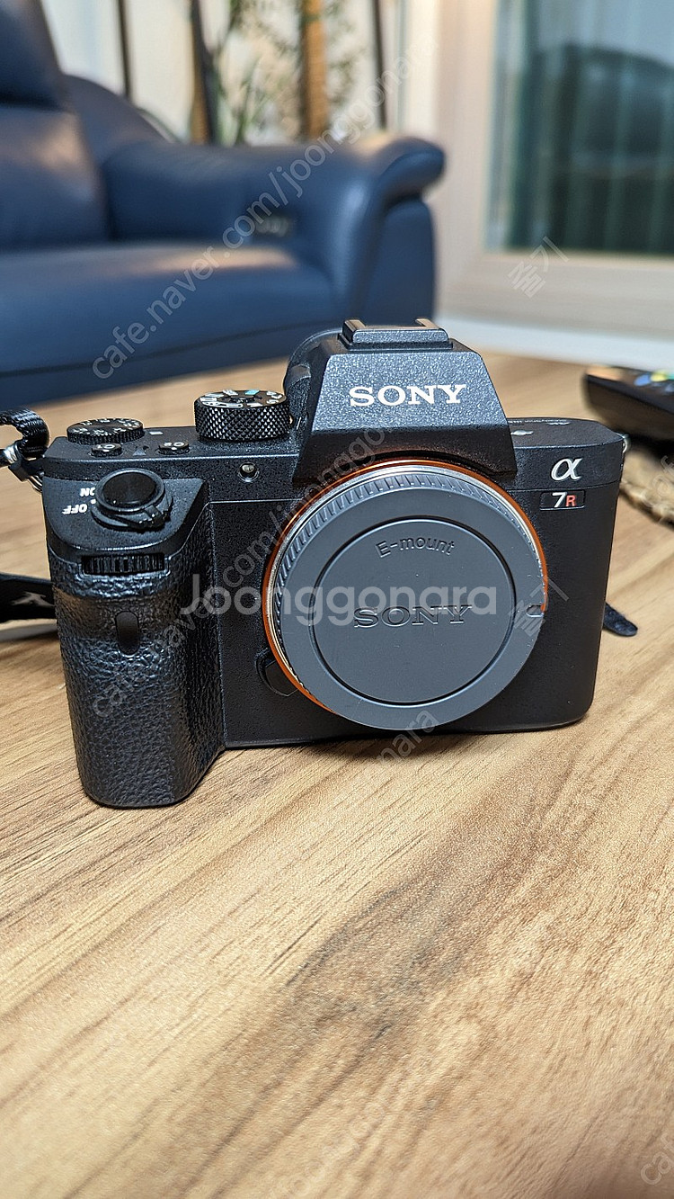 소니 A7R2 판매합니다. 정품 세로그립 포함 | 미러리스 | 중고나라