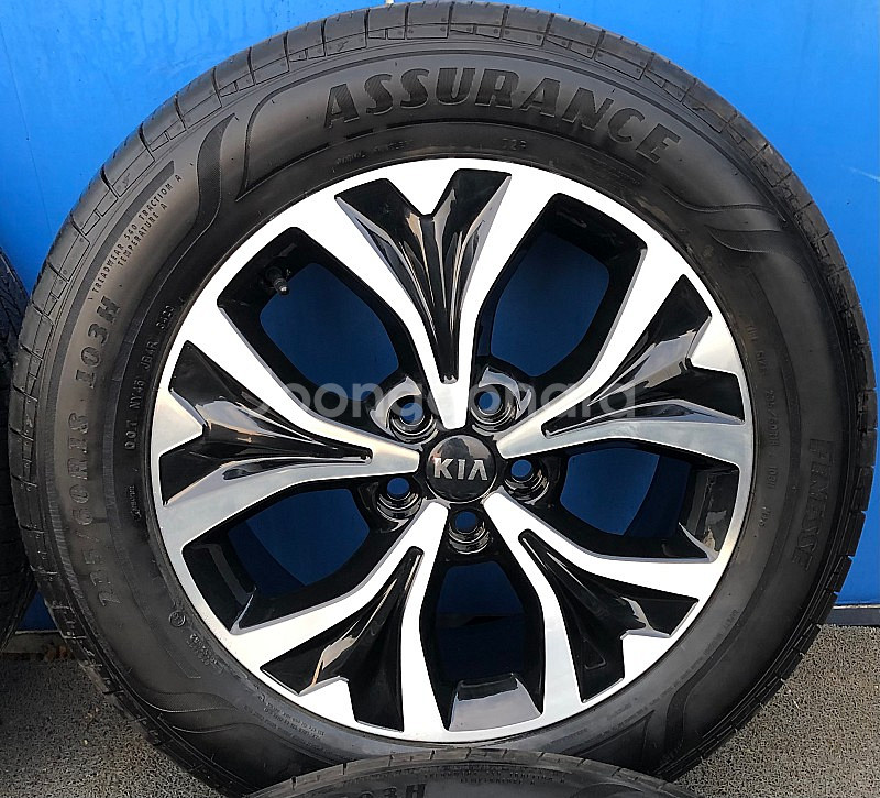 카니발KA4 18인치 흠집없는 순정 휠타이어 235/6... | 휠/타이어 | 중고나라