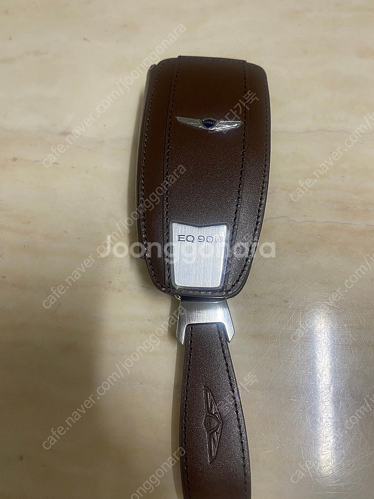 제네시스 eq900순정 키홀더 브라운 팝니다 | 기타 부품/용품 | 중고나라