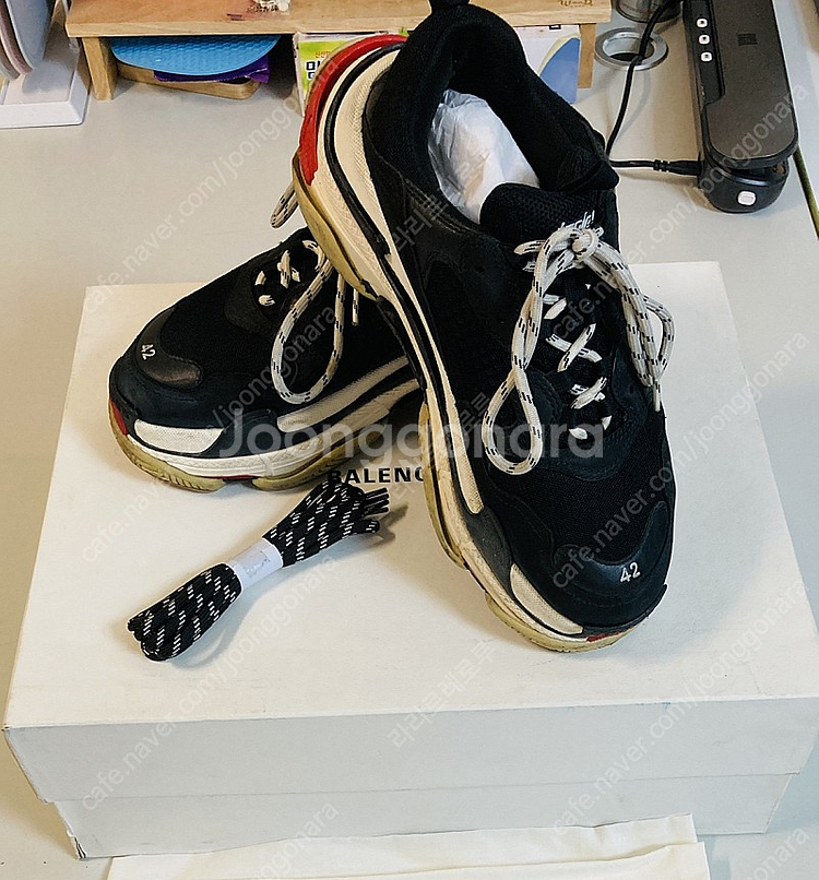 발렌시아가 17fw 트리플 s 브레드 42 | 중고나라 카페에서 운영하는 공식 사이트