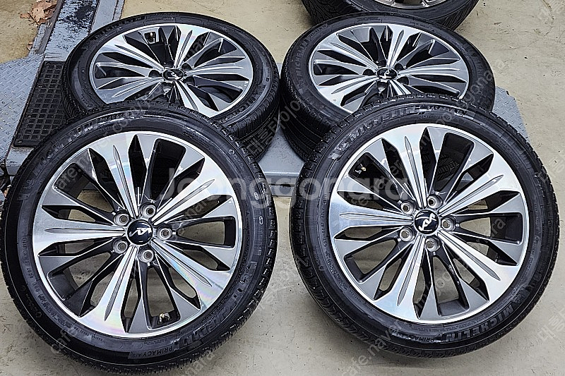 기아K8 18인치 휠타이어(245 45 18 미쉐린 사... | 휠/타이어 | 중고나라