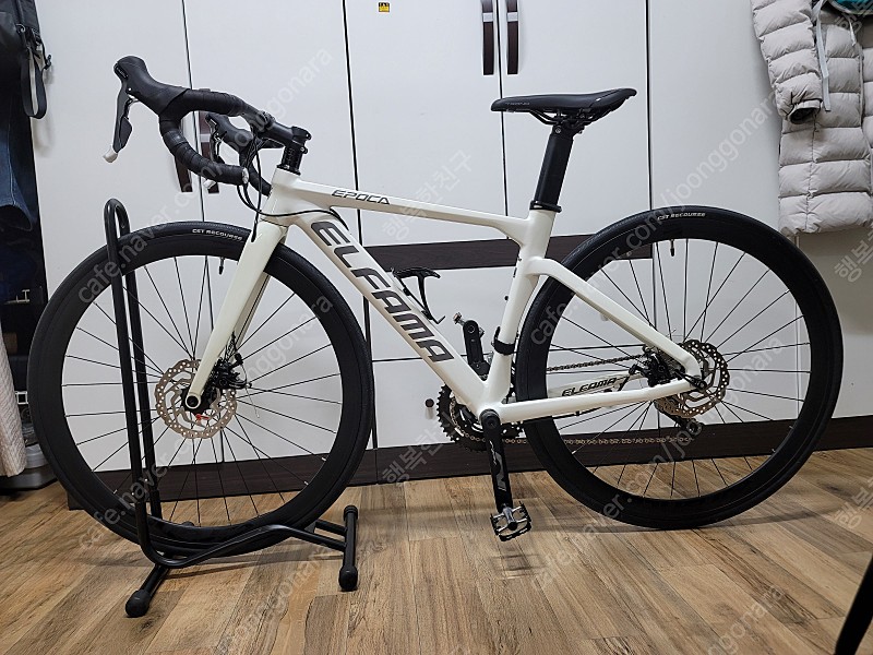 로드자전거 엘파마에포카 E2000D 화이트 신품급 팝니... | 로드바이크/사이클 | 중고나라