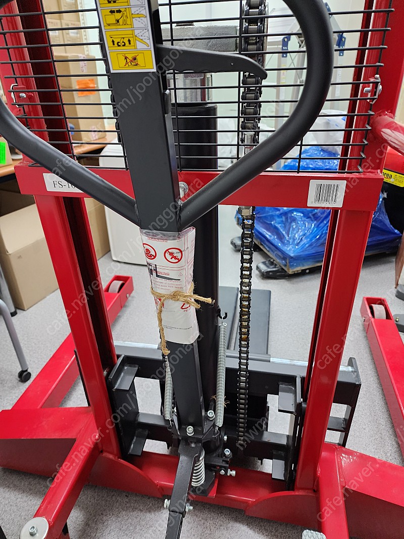 UDT 1톤 스태커 수동리프트 수동지게차 FS-1012... | 산업자재 | 중고나라