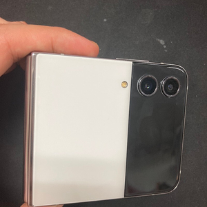 부산 갤럭시Z플립4 화이트 특S급 SKT 256기가 실사용 22년12월개통 실사용2개월 | 스마트폰 | 중고나라