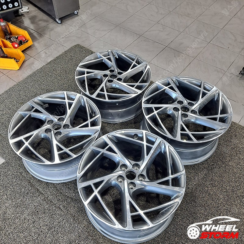 [판매] 현대 제네시스 G90 20인치휠 T4215 순... | 휠/타이어 | 중고나라