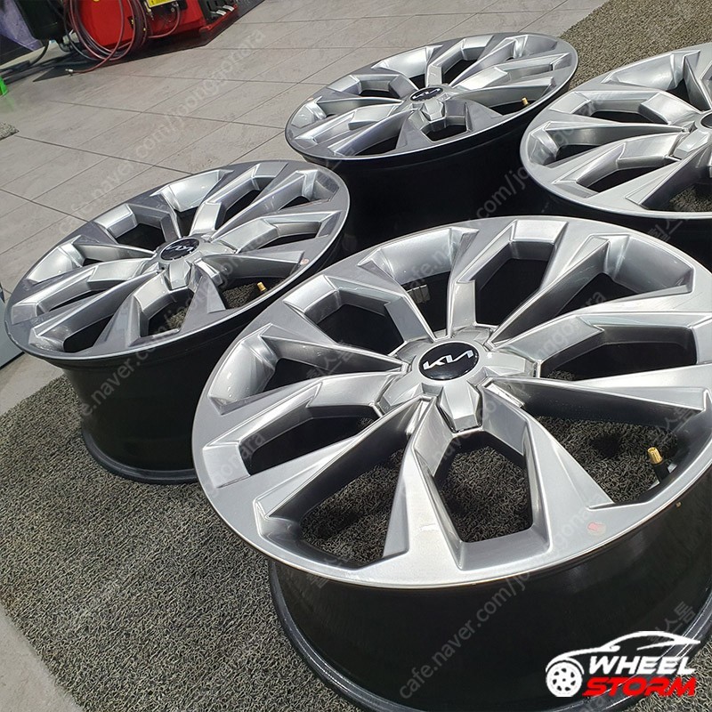 [판매] 기아 쏘렌토 MQ4 20인치휠 중고휠 순정휠 ... | 휠/타이어 | 중고나라