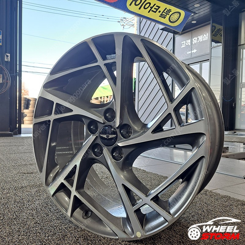 [판매] 현대 제네시스 G90 20인치휠 T4215 순... | 휠/타이어 | 중고나라