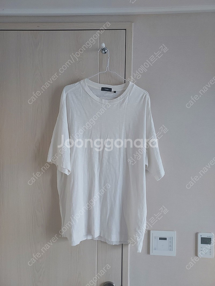 띠어리 22ss 코스모스 반팔티 화이트 105사이즈 | 남성의류 | 중고나라