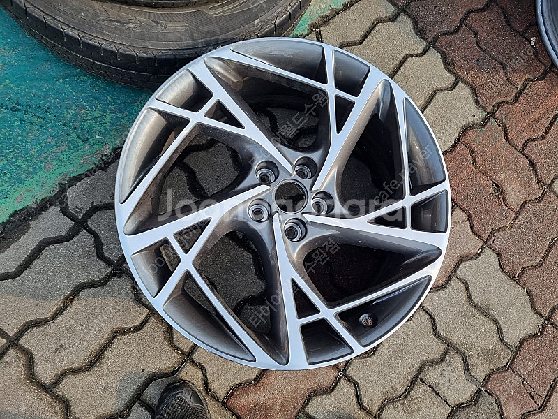 판매 제네시스 G90 컷팅 20인치 중고휠 휠타이어 중고나라