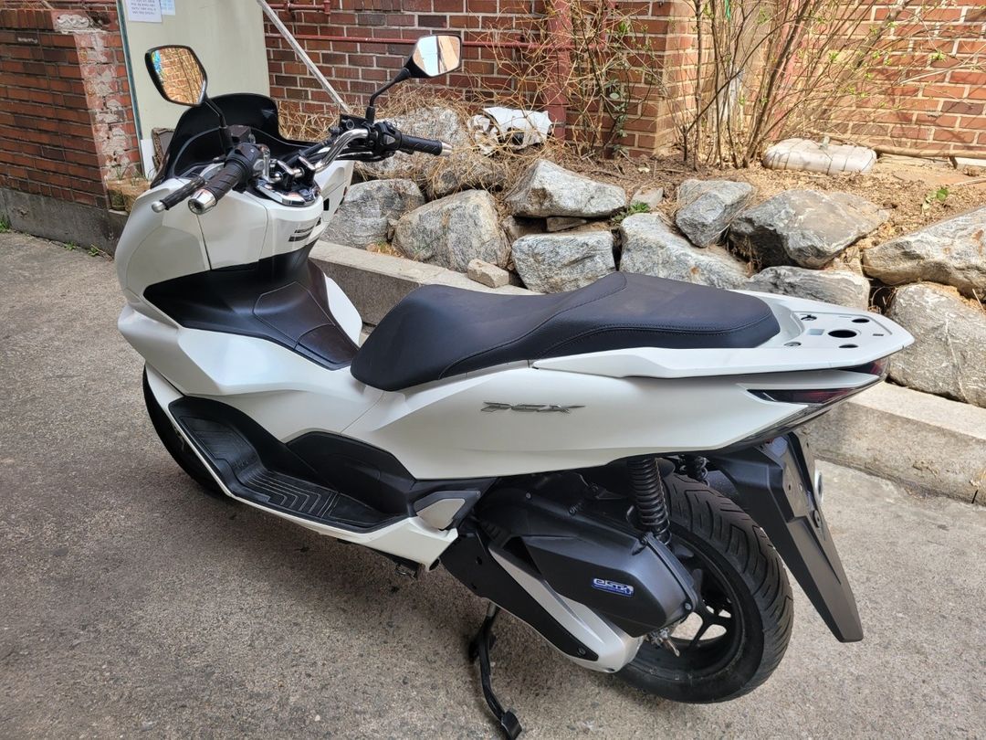 신형 PCX 21년식 싸게 판매합니다. abs모델 19... | 125cc 이하 | 중고나라