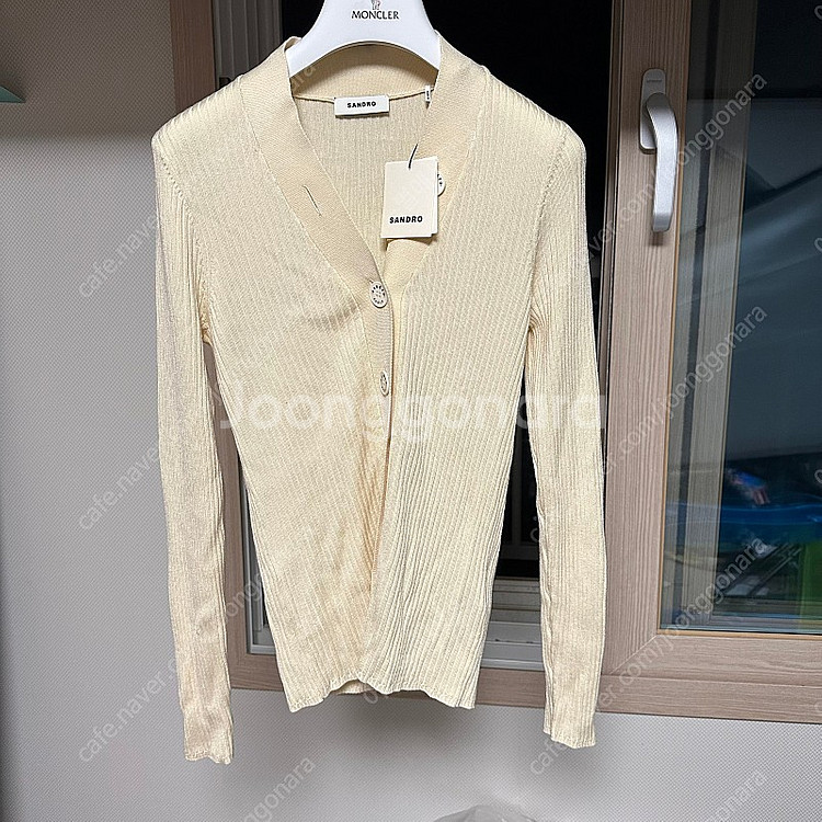 제니가디건 산드로 가브리엘 사이즈2 중고나라 카페에서 운영하는 공식 사이트
