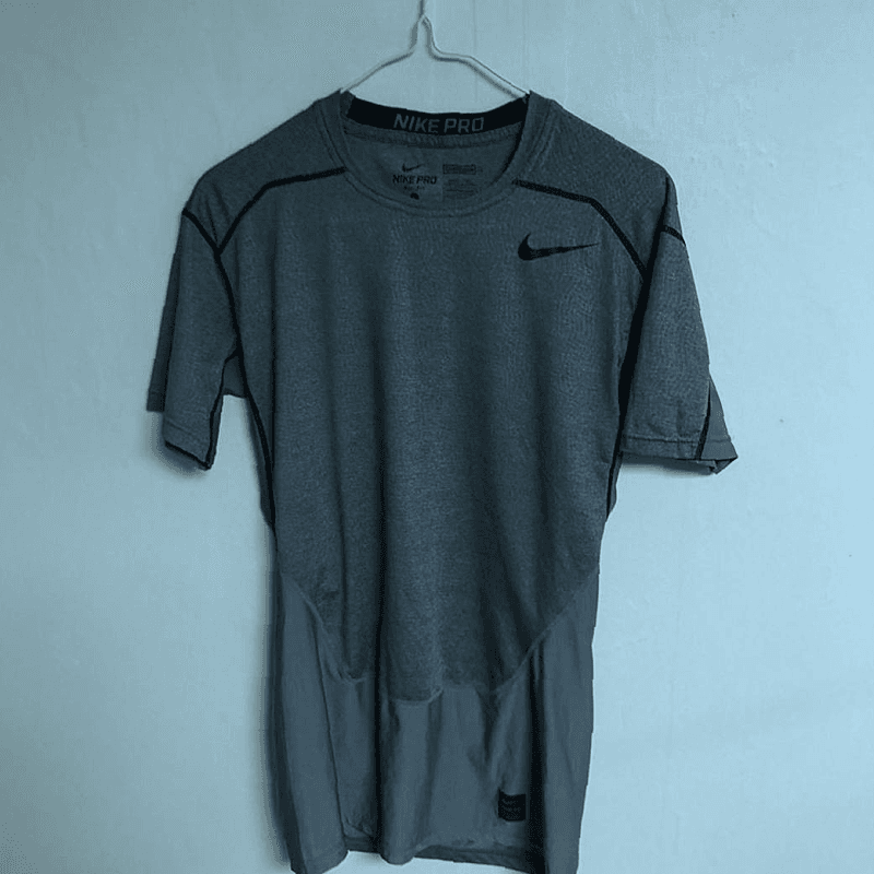 나이키 남성 프로컴뱃반팔티(100)L fbfbf | 남성의류 | 중고나라