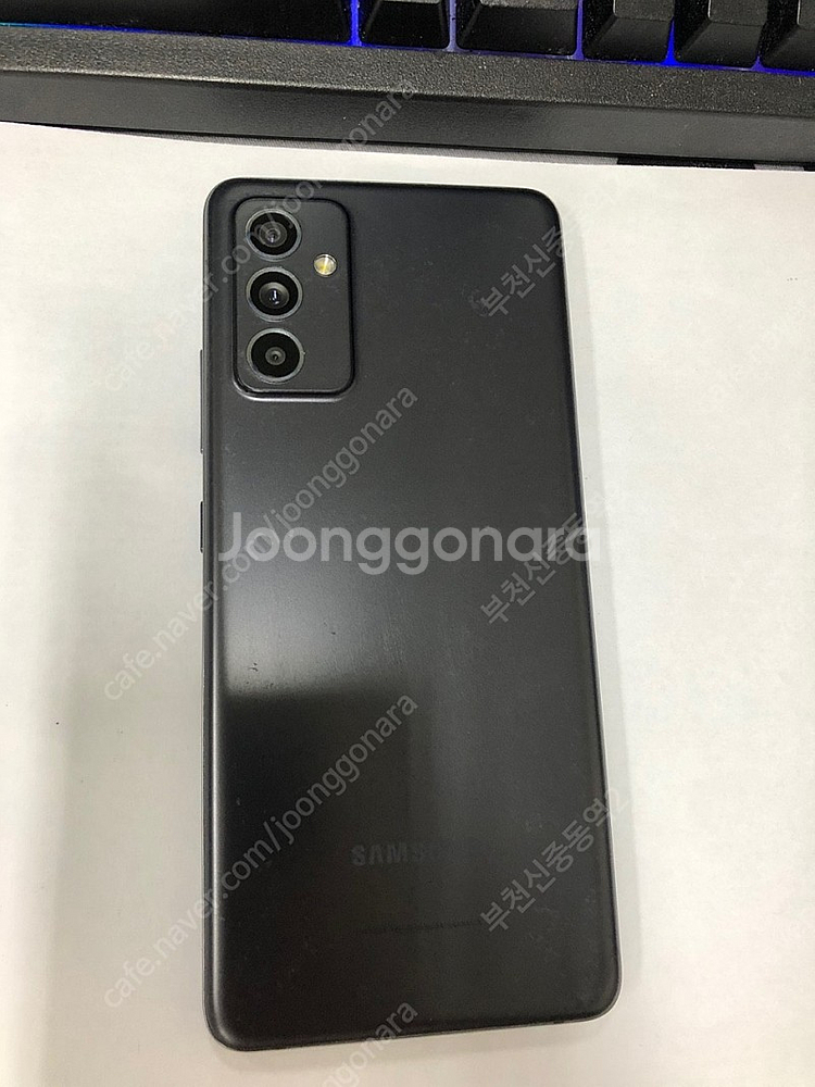 176882 SK 갤럭시퀀텀2 블랙 외관 A급 128G... | 삼성 | 중고나라