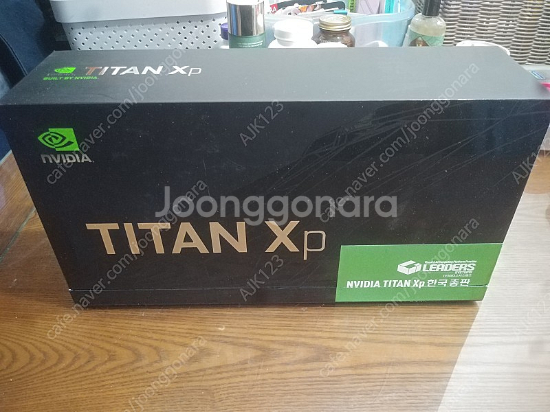 TITAN XP 판매합니다 | CPU/메인보드 | 중고나라