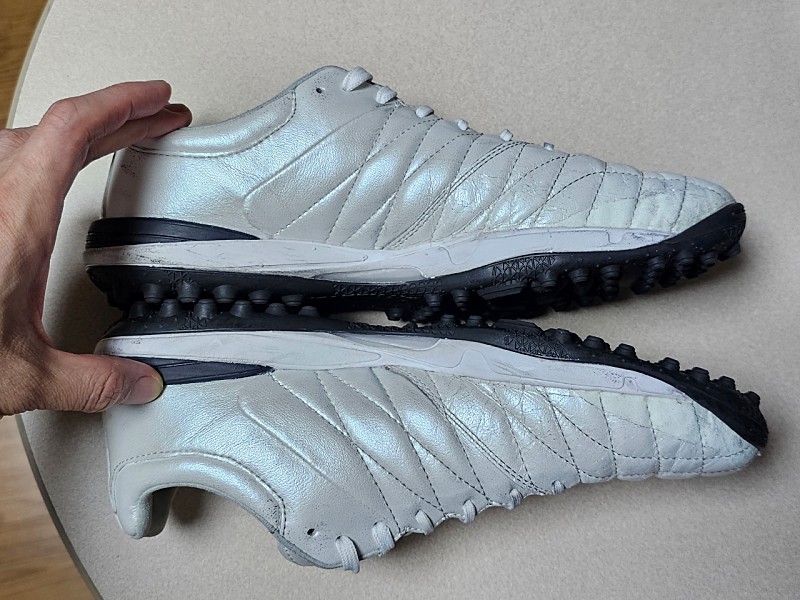 아슬레타 오레이 풋살화 A005 tf (255) | 축구의류/축구화 | 중고나라