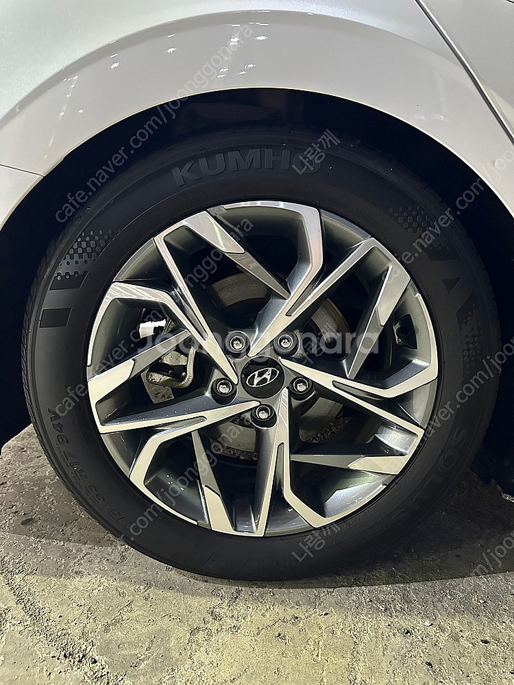 쏘나타 dn8 센슈어스 17인치 22년 4월 출고휠 팝... | 휠/타이어 | 중고나라
