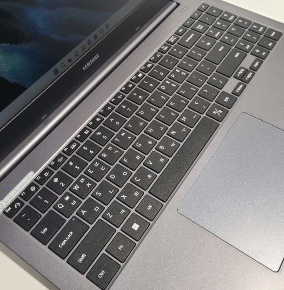 [가격내림] 삼성 노트북 플러스2 NT550XDA-K2... | 노트북/넷북 | 중고나라