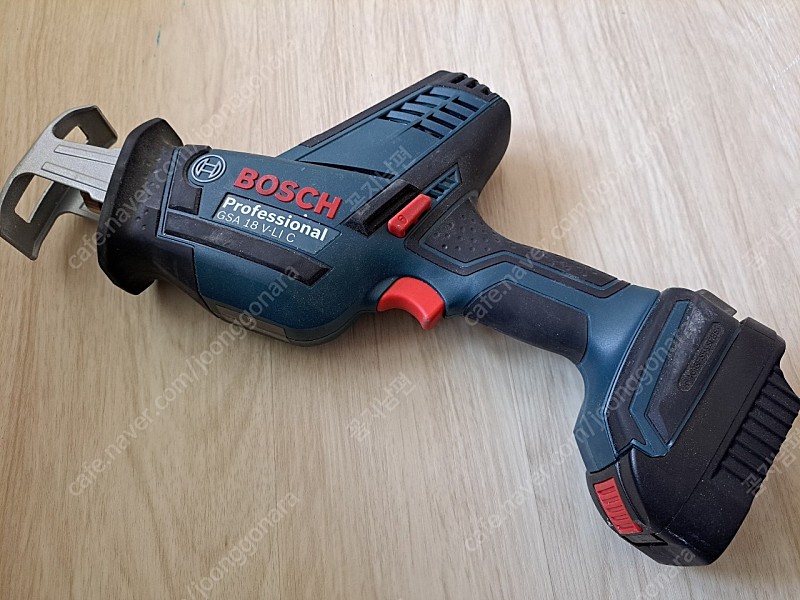 보쉬 컷쏘 gsa 18v li 본체만 팔아요(마끼다 아... | 드릴/전동공구 | 중고나라