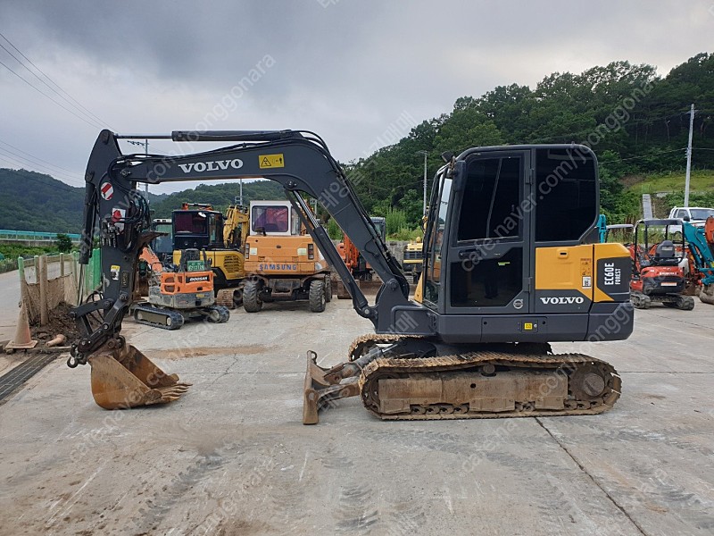 볼보 02 EC60E산 코끼리집게 2016년식 중고굴삭... | 농기계/농업용공구 | 중고나라