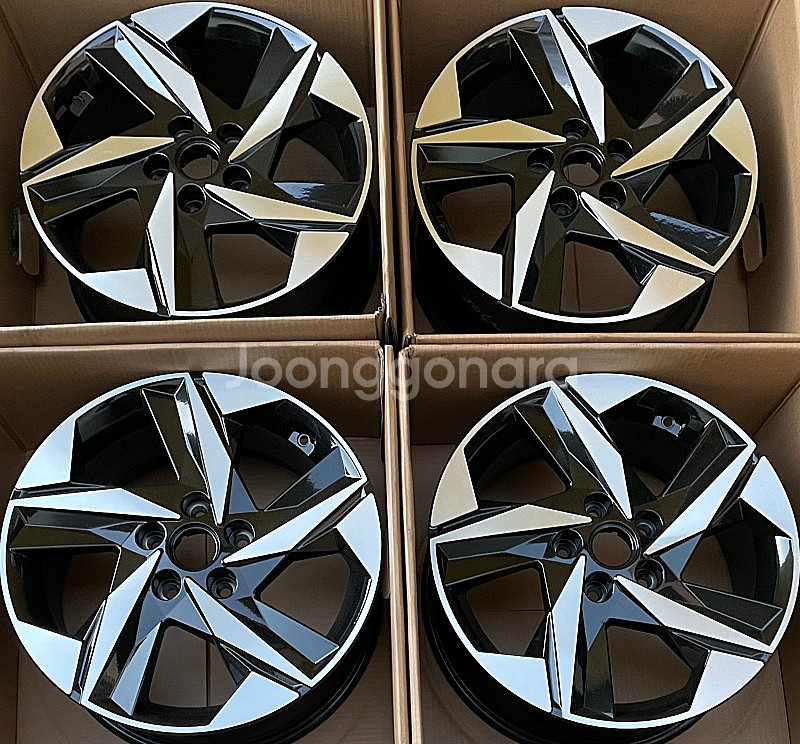 신형 아반떼 CN7 17인치 흠집없는 순정 휠 K3 아... | 기타 부품/용품 | 중고나라