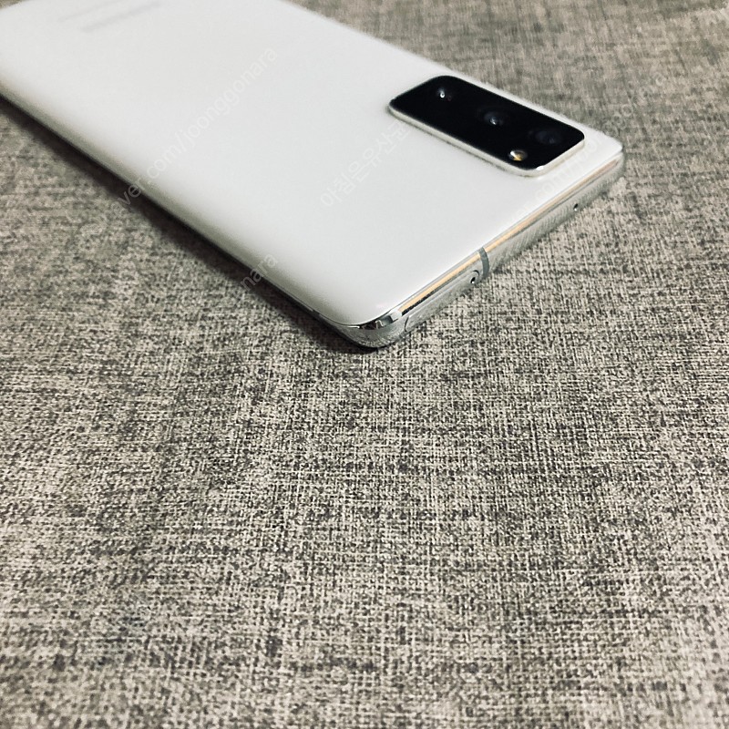 갤럭시 S20FE 화이트 128기가 21년6월개통 외관... | 스마트폰 | 중고나라