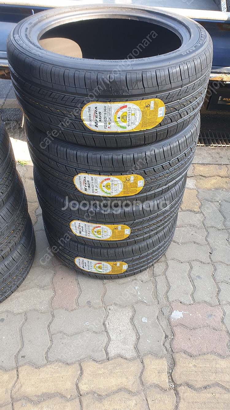 [판매] 넥센타이어 AU5 235 45 18 | 휠/타이어 | 중고나라