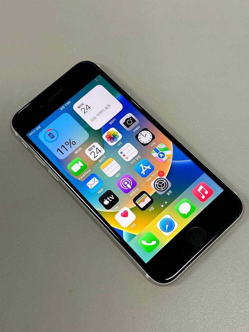 아이폰 SE3 스타라이트 128기가 외관 SSS급 단말... | 스마트폰 | 중고나라