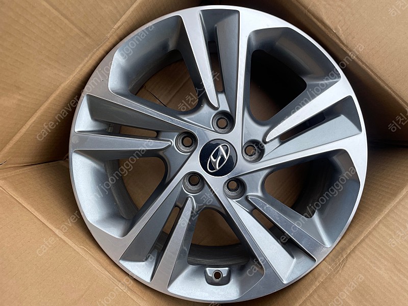 아반떼AD 17인치 순정휠 팝니다 | 휠/타이어 | 중고나라