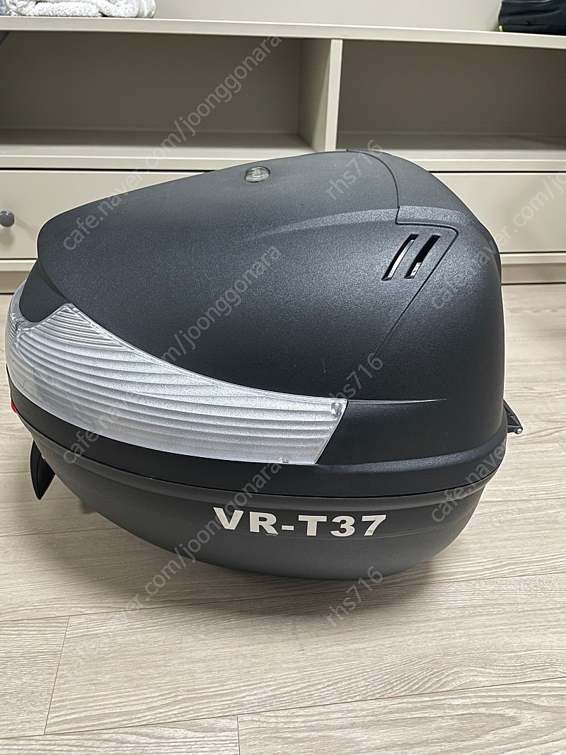 배런 탑박스 VR-T37(33L) 판매합니다 | 오토바이 용품 | 중고나라