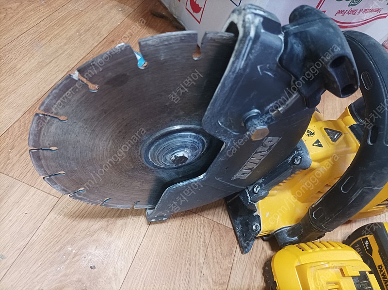 디월트dcs690 콘크리트 절단기 | 드릴/전동공구 | 중고나라