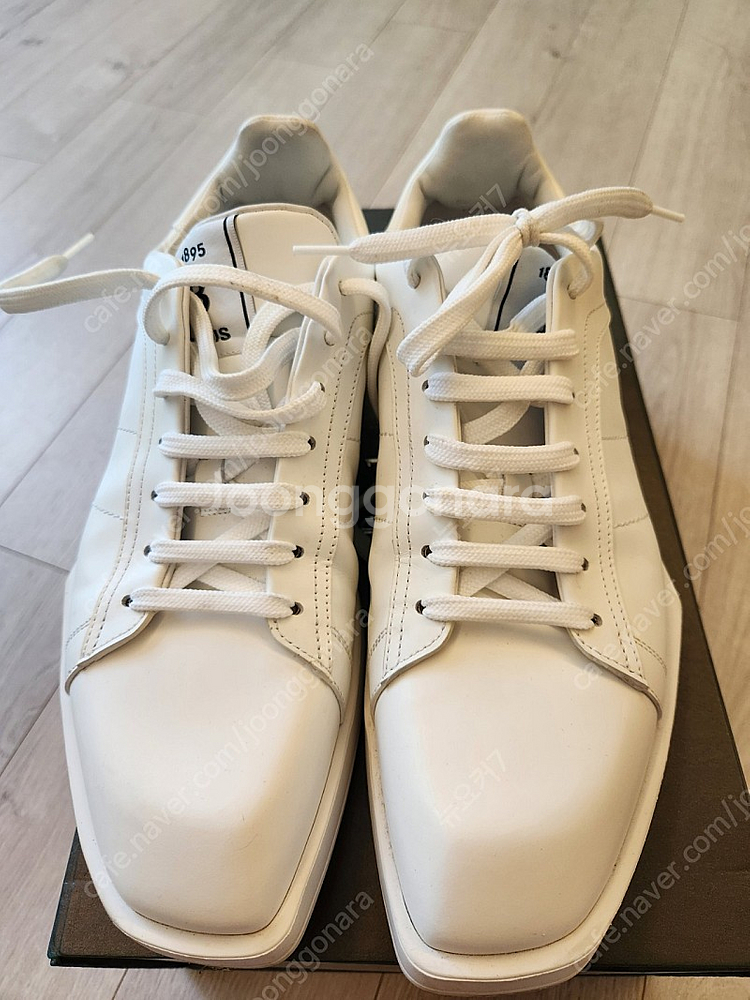[정품]벨루티 화이트 스니커즈 270~275 US8.5 | 구두/로퍼 | 중고나라