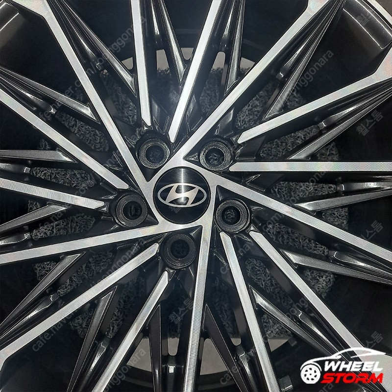 [판매] 현대 디올뉴그랜져 20인치휠 GN7 캘리그래피... | 휠/타이어 | 중고나라