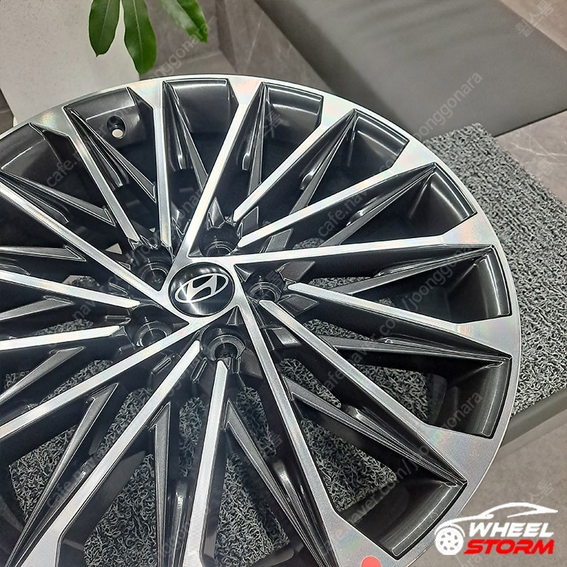 [판매] 현대 디올뉴그랜져 20인치휠 GN7 캘리그래피... | 휠/타이어 | 중고나라