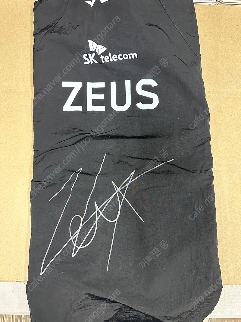 LCK SKT T1 제우스 오너 벵기 친필사인 자켓 저... | 남성의류 | 중고나라