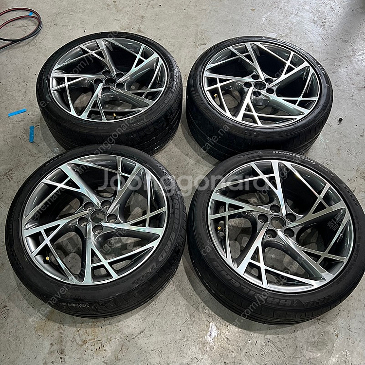 신형 제네시스g90 Rs4 20인치 중고휠타이어 판매 휠 타이어 중고나라