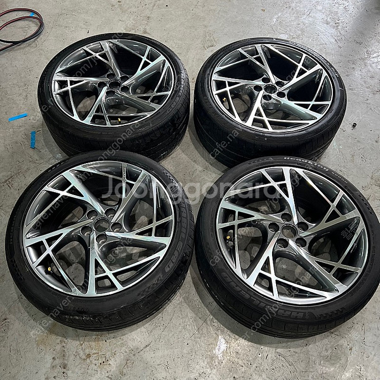 신형 제네시스g90 Rs4 20인치 중고휠타이어 판매 휠 타이어 중고나라