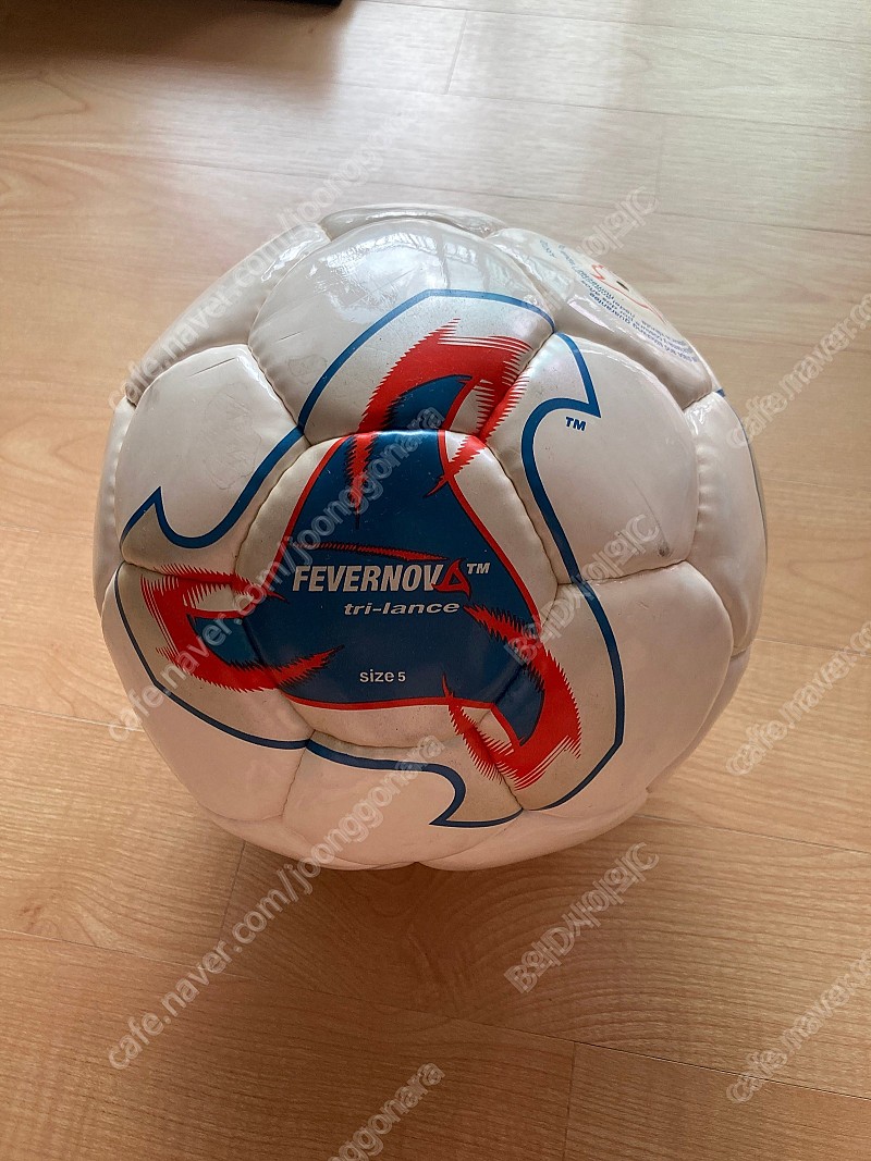 2002 한일 월드컵 공인구 피버노바 축구공 | 축구의류/축구화 | 중고나라