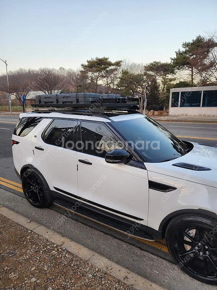 랜드로버 디스커버리5 용 프론트러너 루프랙 휠타이어 중고나라