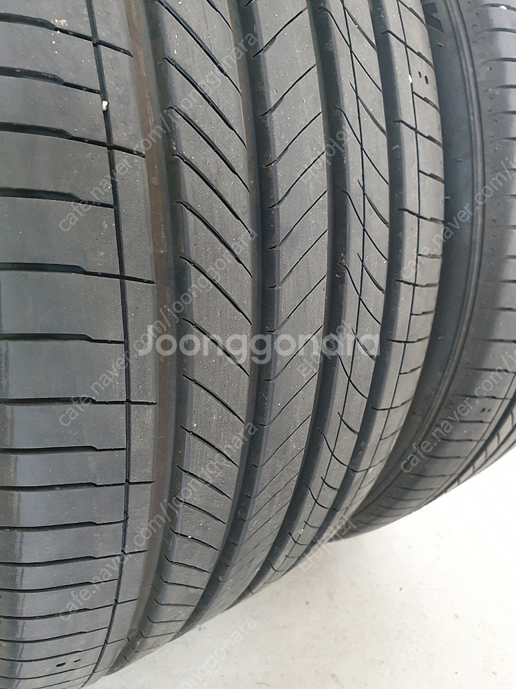 한국 벤투스 S2AS 235 35 19 2개 팝니다. | 휠/타이어 | 중고나라